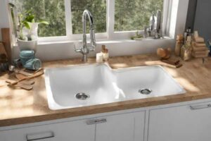 How To Organize A Small Apartment Kitchen