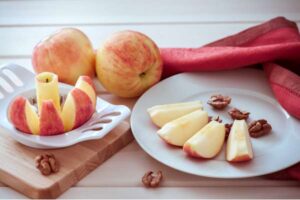 How To Use The Pampered Chef Apple Peeler
